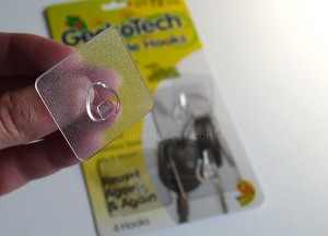 Hang it up with Gecko Tech® Reusable Hooks™ from Duck Brand®